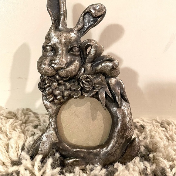 Ashleigh Manor | Accents | Ashleigh Manor Rabbit Frame In Pewter | Poshmark